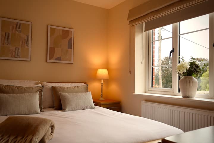 2 Bed Flat In The Heart Of The Wylye Valley - Warminster