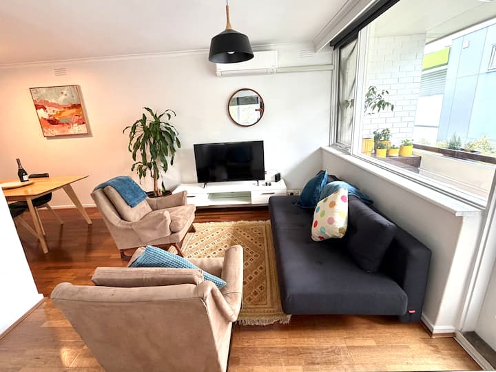 Bright, Light Filled Apartment - Bayside City