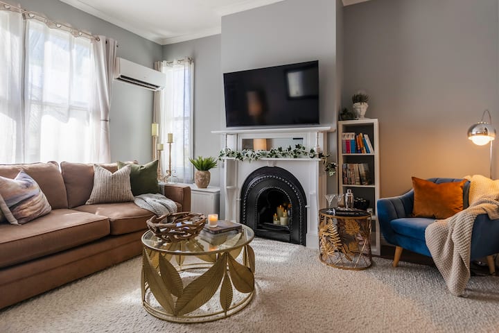 Home On Macfie St - Devonport