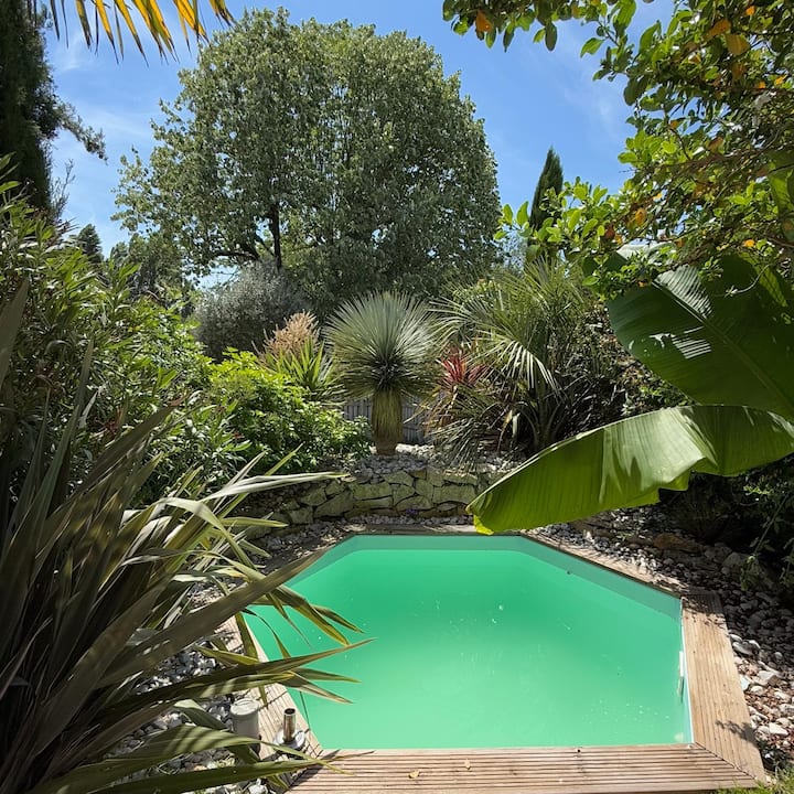 Gîte La Charentaise. Maison Pour 4 Personnes - Deux-Sèvres