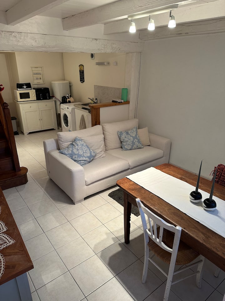 Self Contained Apartment In French Countryside. - La Péruse
