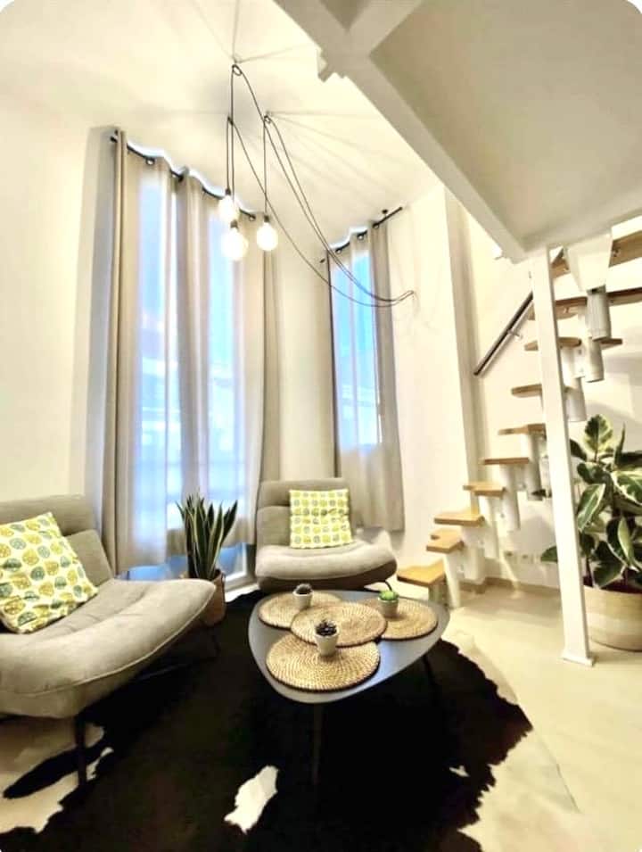 Superbe Studio Carré D'or Proche Mer Et Masséna - Nizza