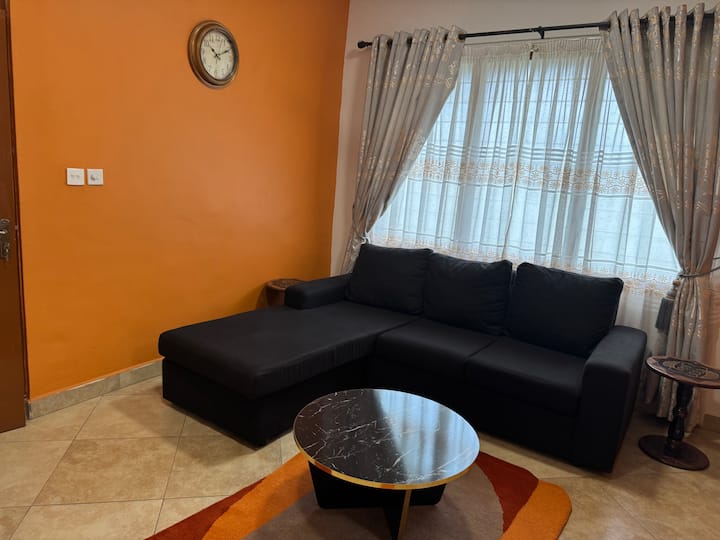 Modern Cozy Space That Feels Like Home - 쿠마시