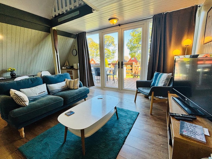 Family Seaside Retreat W Indoor Pool By The Sea - Deal