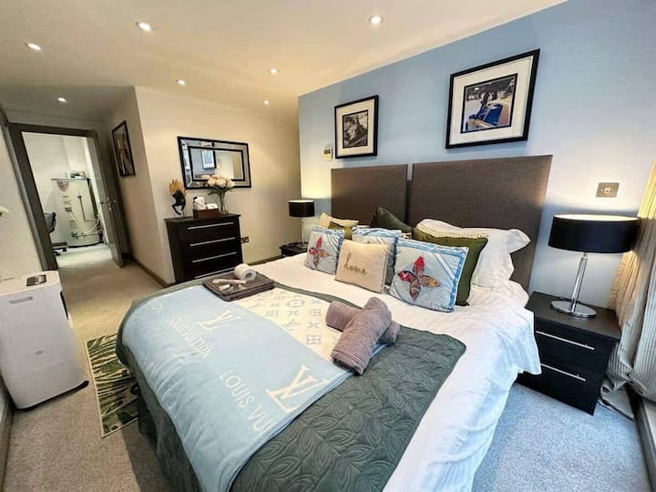 Stunning Studio Bedroom In Mayfair - Londen