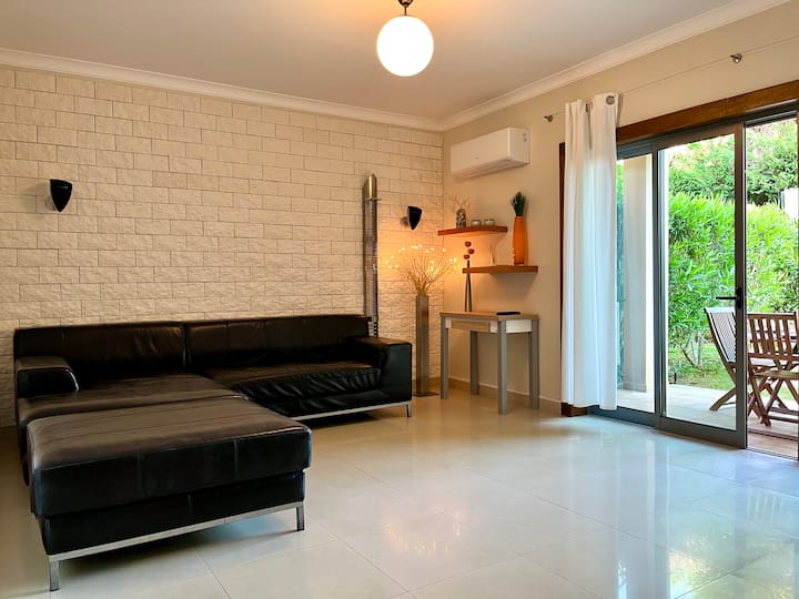 Charming Holiday Apt With Pool & Backyard - Algarve