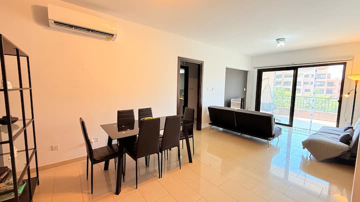 Aphrodite Gardens Modern Apartment - Paphos