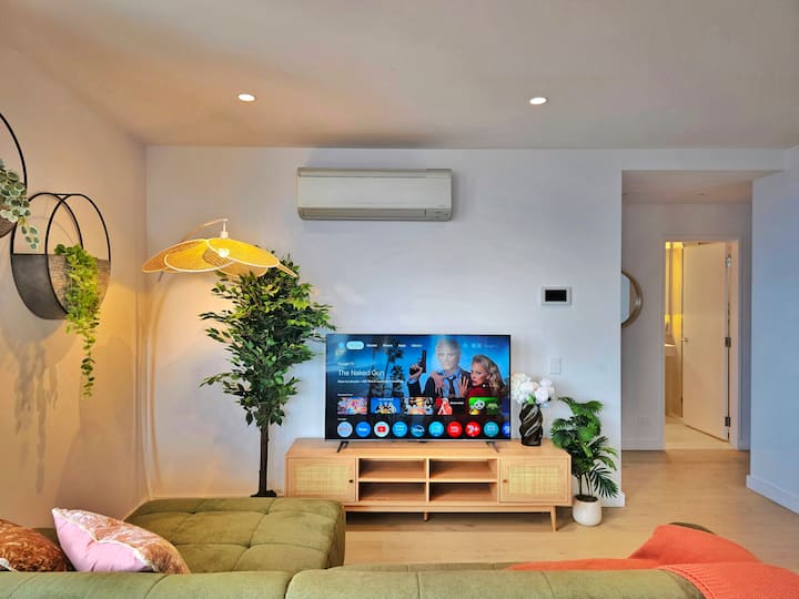 Bay & River View With Balcony. Pool, Gym, Jacuzzi - Melbourne