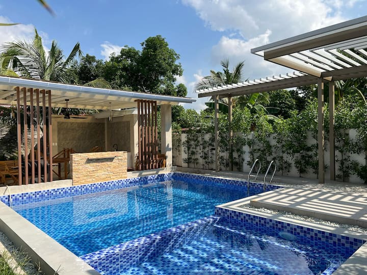 Modern Villa With Pool & Outdoor Kitchen, Pampanga - Lubao