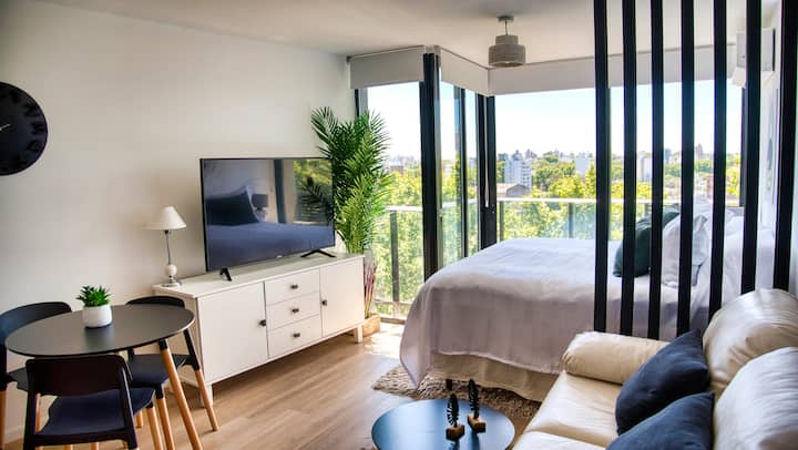 Depto. Boutique C/ Cochera Privada En Pocitos - Montevideo