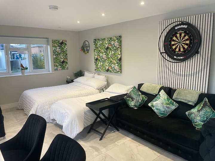 Jungle Inn - Portsmouth