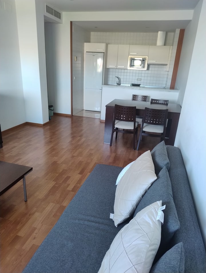 Apartamento Amplio De 1 Dormitorio En Domocenter - San Juan de Aznalfarache