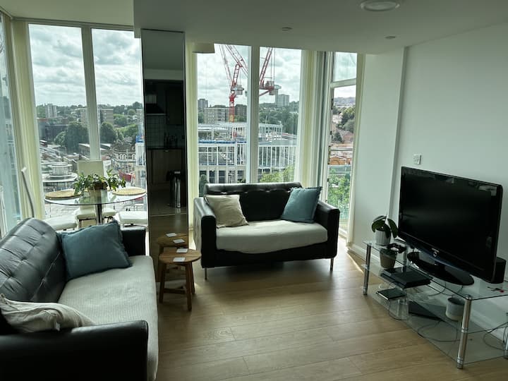 Bright Modern 1-bed, Fantastic Transport Links - Woolwich