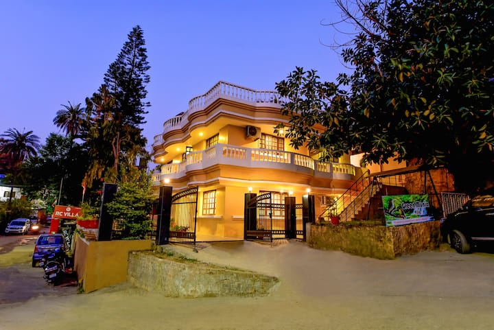 Green Munia Villa - 1km From Nakki Lake - 莫烏恩特阿布