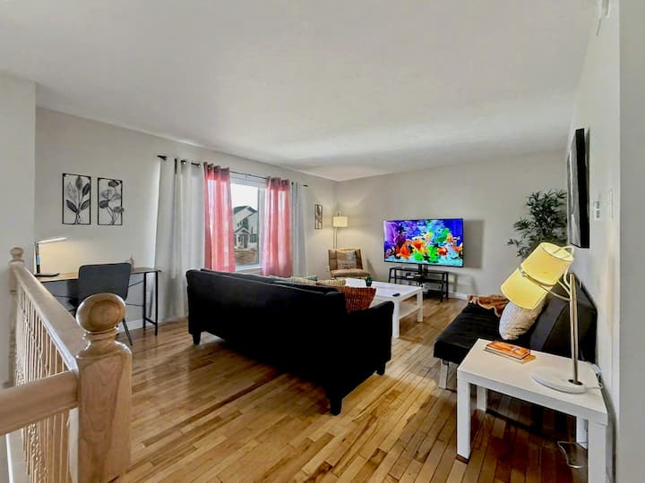Cozy 3-br Getaway • Hospital • Nbcc • Wfh Ready - Moncton