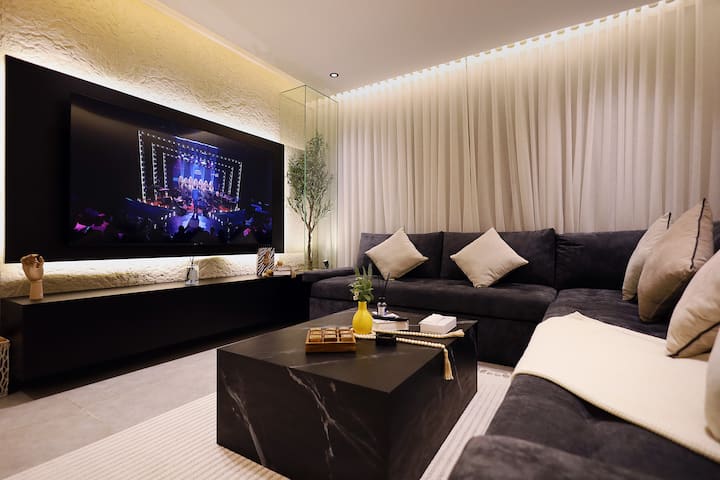 شقة بصالة انيقة،ودخول ذاتي،تلفزيون75بوصة Qled 4k - Riyadh
