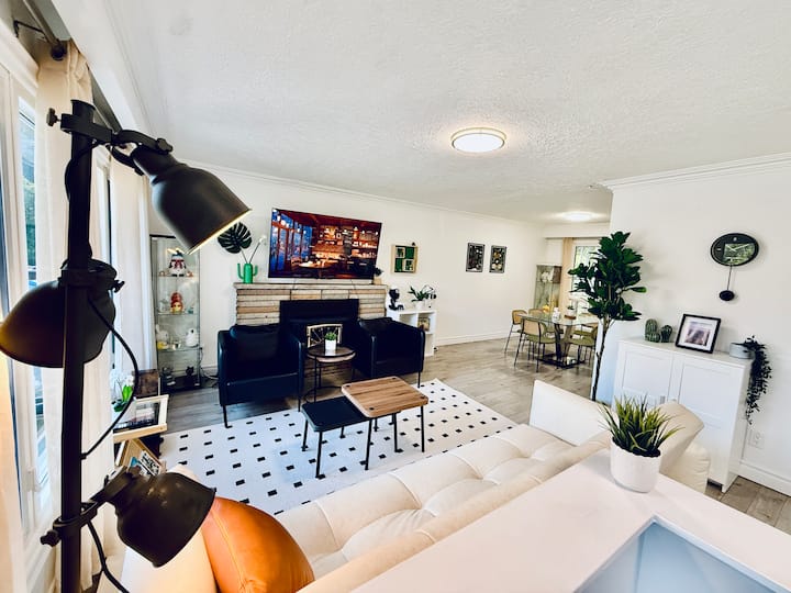 Relax In Style | Bright 3-bedroom Home - Vaughan