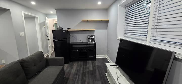 Self-contained Studio Apartment In A Quiet House - Stone Mountain, GA