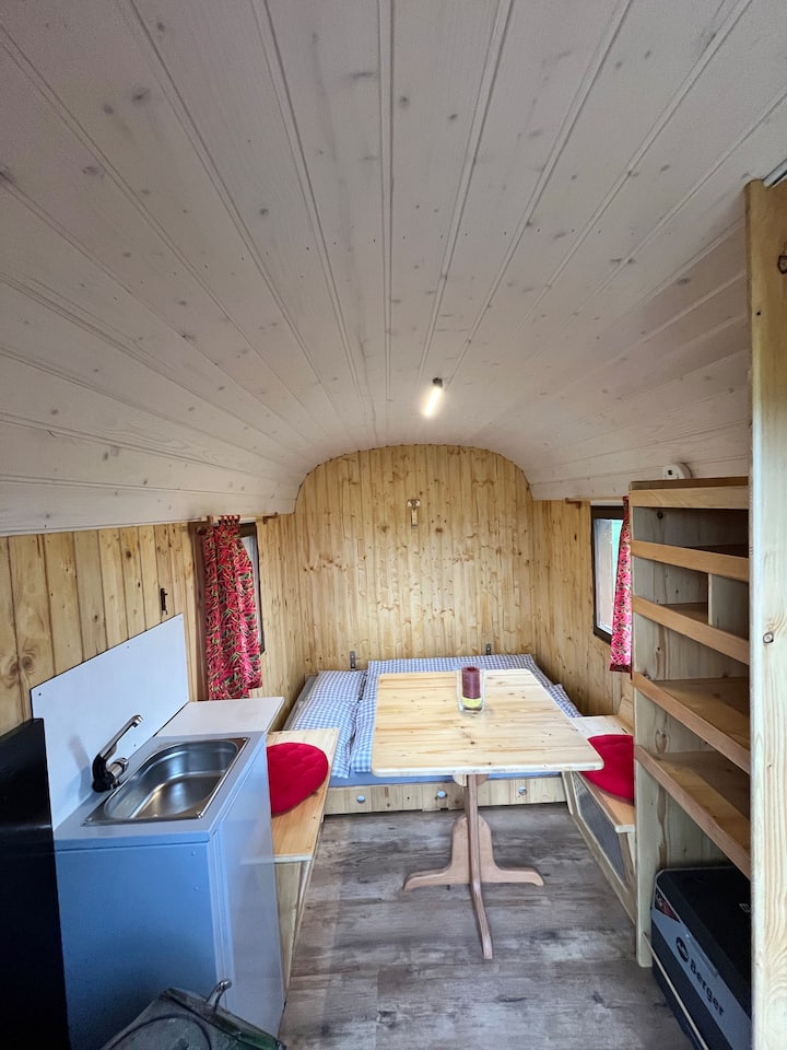 Bauwagen In Idyllischer Voralblandschaft - Bad Boll