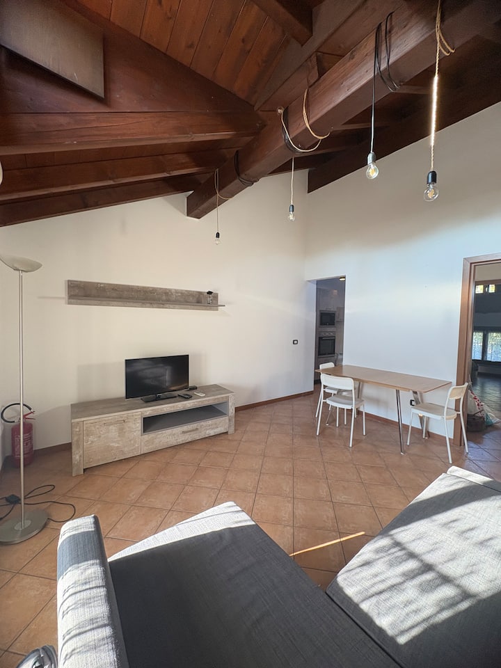 Appartamento In Splendida Corte Lombarda - Cambiago