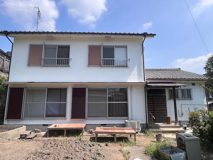 やきもの散歩道の宿 - Chita