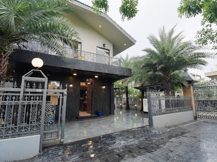 Bloomstone 4 Bhk Villa With Pvt. Pool And Terrace - Lonavla