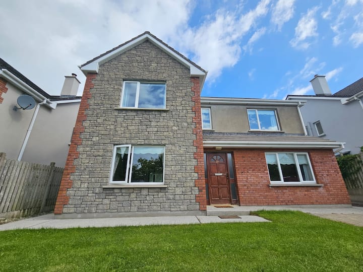 Glin Co. Limerick, Beautiful Large Property, Views - Listowel