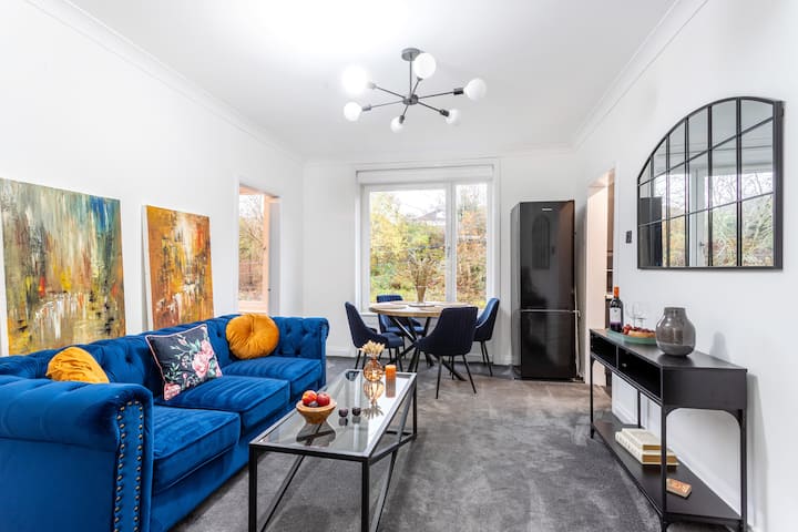 Cosy 3 Bed Flat In Kings Park - East Kilbride