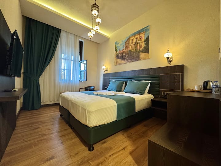 Room 205– Historical Comfort With City View - Ordu