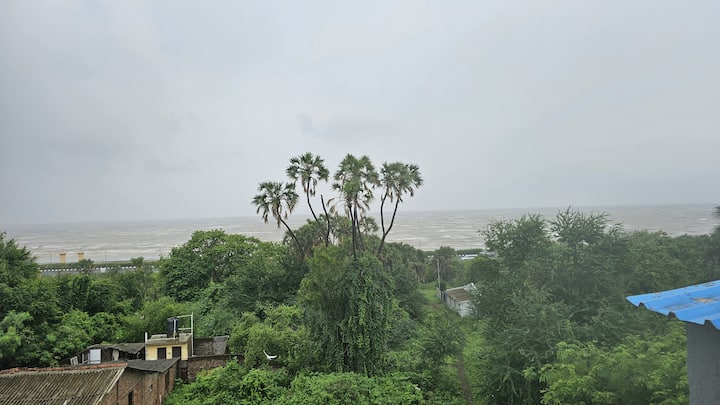 Enjoy Seafront Vibe - Vapi