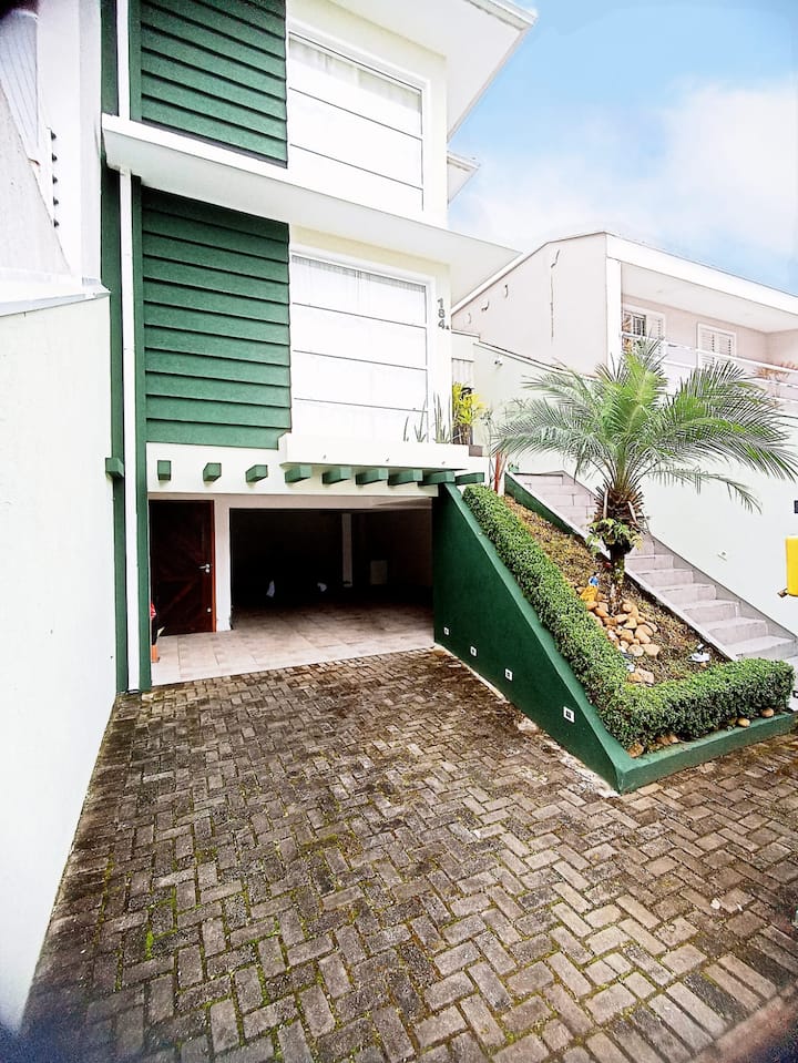 Casa Espaçosa Em Santa Felicidade, Curitiba - Curitiba