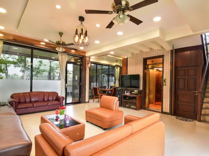 Blossomcreek 7 Bhk Villa With Pvt. Pool And Lift - 洛納瓦拉