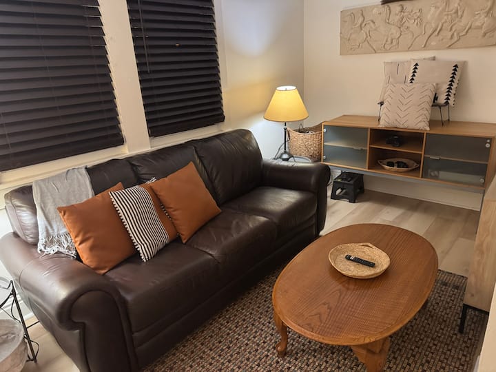 City Living! Updated Upper Apt - Buffalo, NY