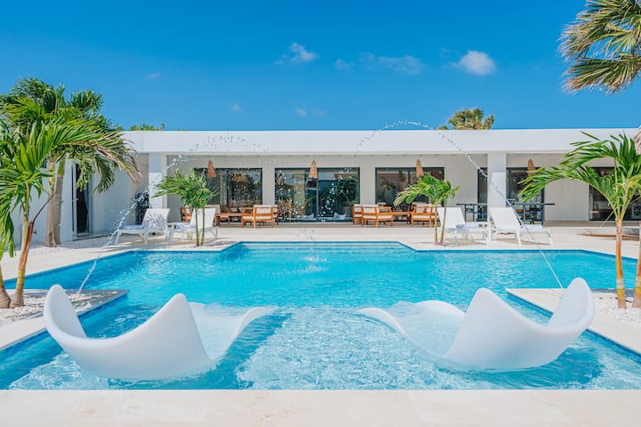 New 7-bed Pool 5-min Walk To Marriot & Ritz Beach - Aruba