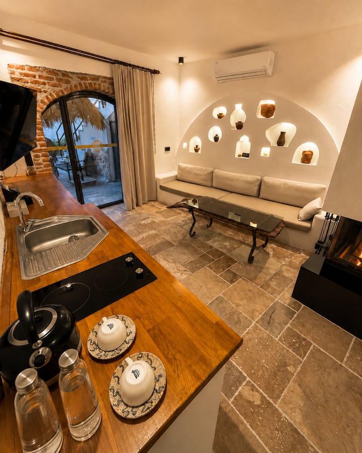 “Adyton Guest House – Apollon’un Gölgesinde” - Turkey