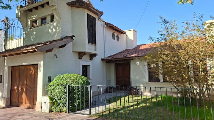 Cálida Casa En La Ciudad De Mendoza - Mendoza
