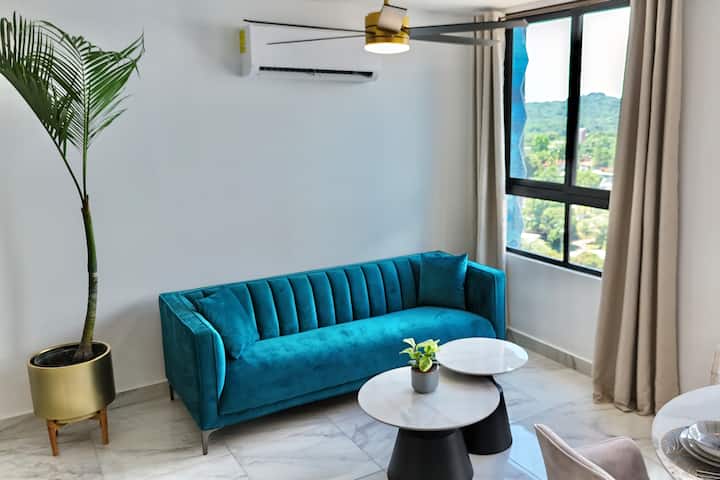 Urban Oasis: Cozy & Chic Apartment In The Gray - Panama City