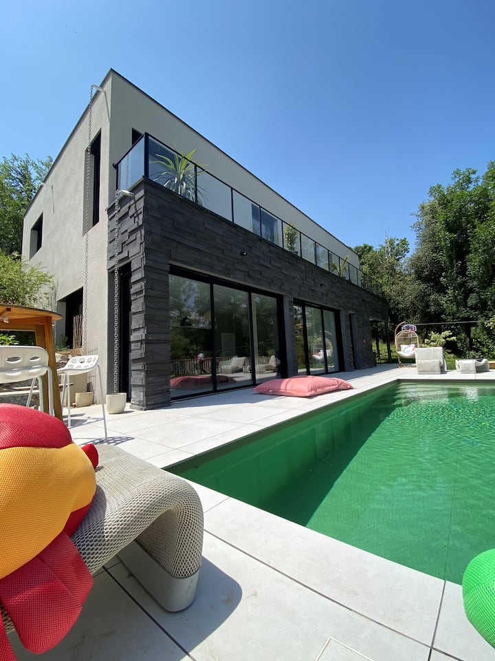 Villa Jasmin St-péray · Piscine, Jardin & Parking - Valence