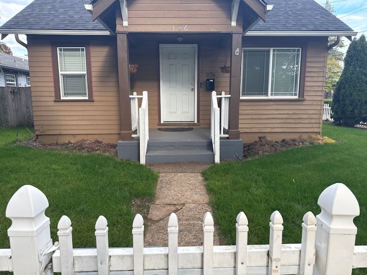 Mc Nary House. Simple And Comfortable - Salem, OR