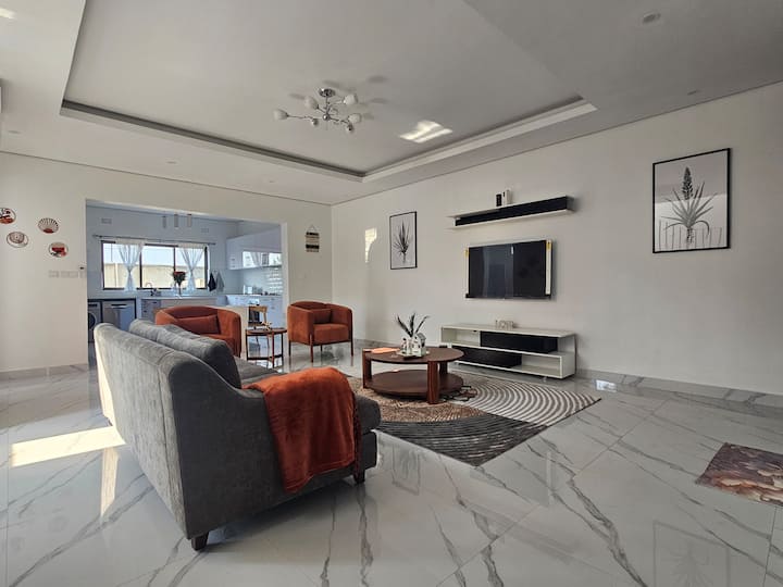 Nisha Serviced Apartment Viii.
Spacious & Cozy - Lusaka