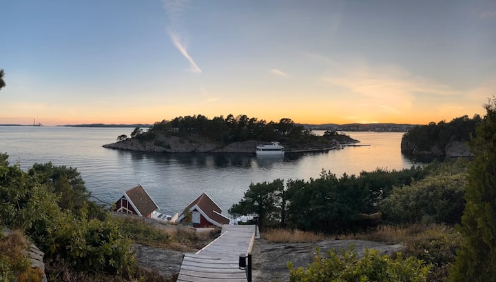 Stor Vestvendt Hytte Med Sol Fra Morgen Til Kveld - Kristiansand