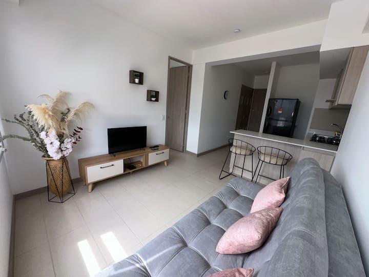 Apartamento Con Excelente Ubicación En Rionegro - Rionegro