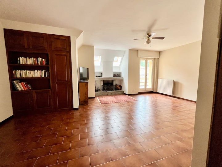Grosse 3 Zimmer-wohnung In Chiavenna Mit Parkplatz - Chiavenna