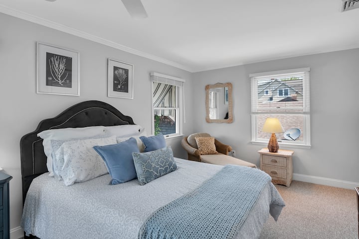 One Bedroom Condo With Outside Seating Area #5 - Point Pleasant, NJ
