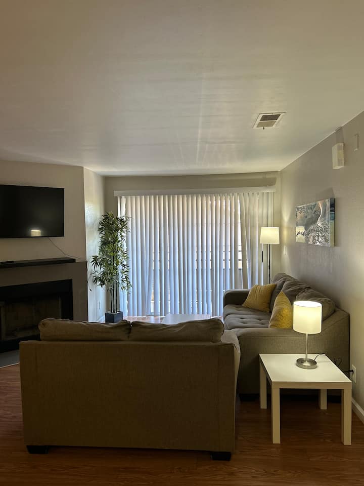Resort-style 1br Condo By Downtown Summerlin - Las Vegas, NV