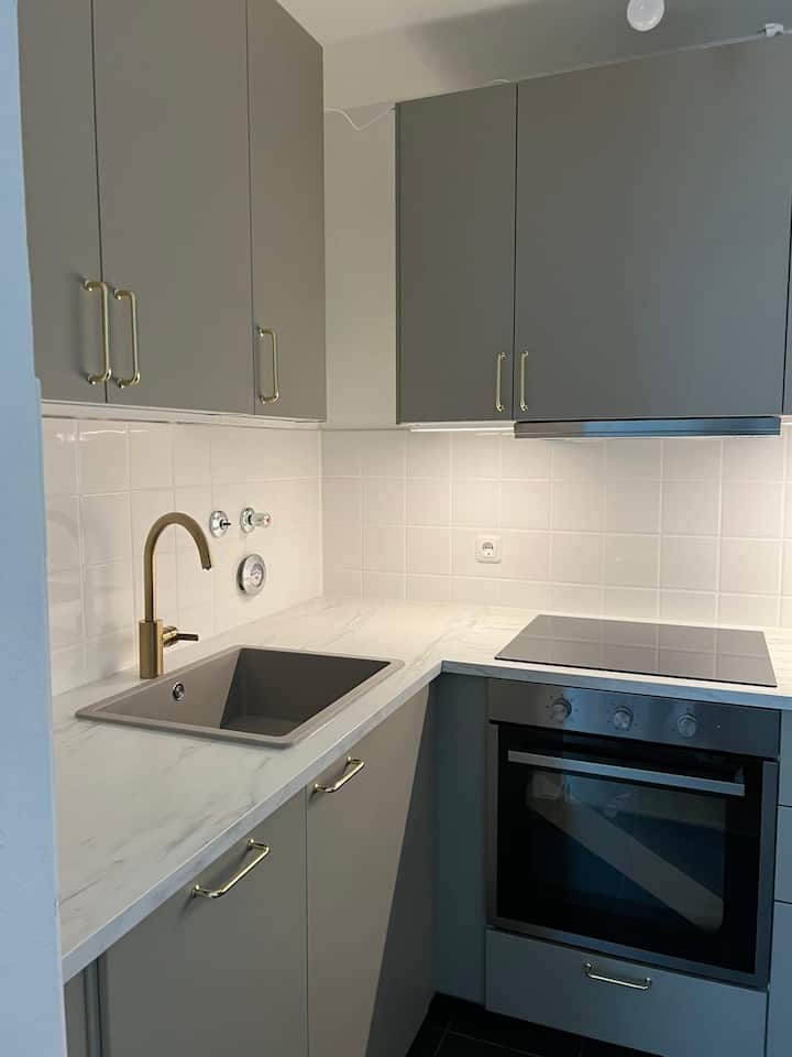 Komplett Neu Ausgestattete Zwei Zimmerwohnung - Ismaning