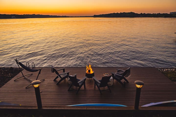 Sundrift Lakehouse | Sunsets, Kayaks+paddleboards! - Mount Zion, IL