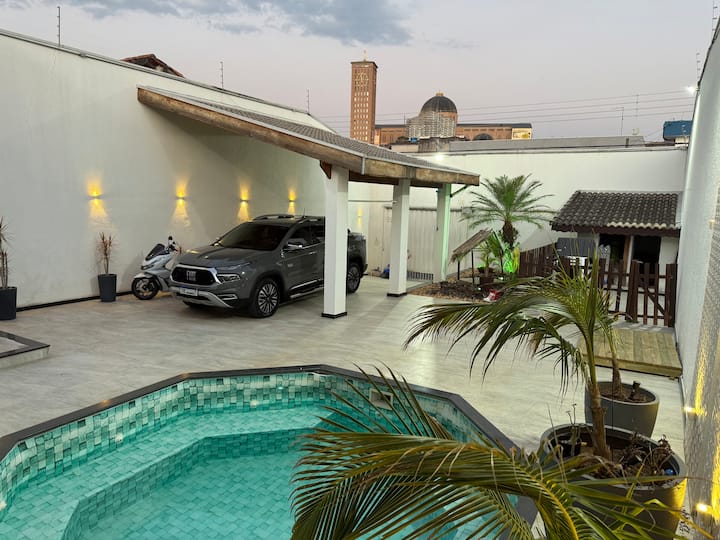 Imóvel De Alto Padrão A 400 Metros Da Basílica. - Aparecida