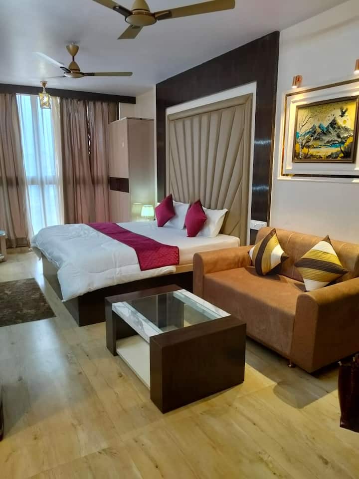 Rajasi Studio By The Station - Jaipur