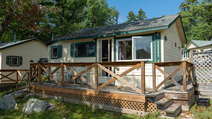 2-bedroom Cottage #10: Pitch Pine - Gravenhurst